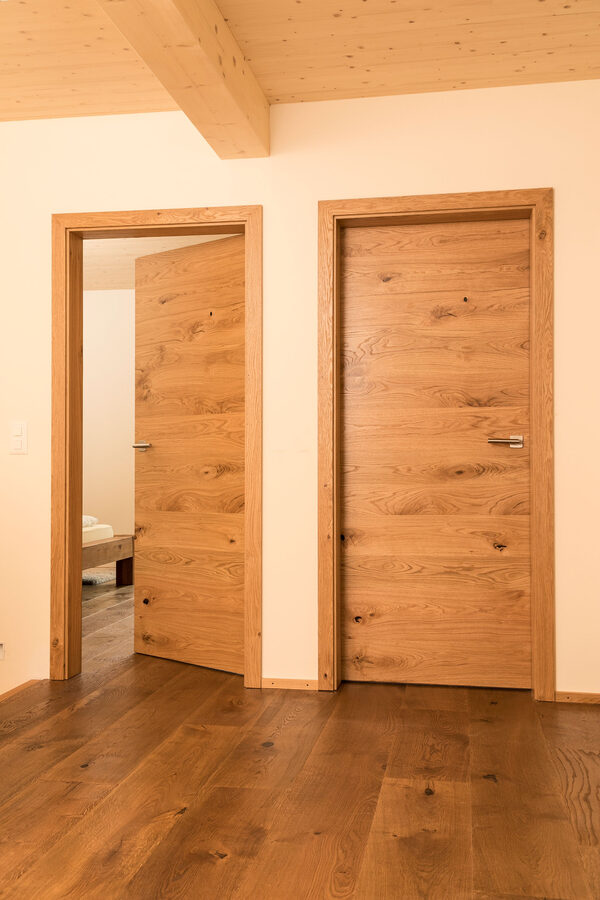 BAFRI AG :: Zargentüren, Innentüren, Aussentüren, Glastüren